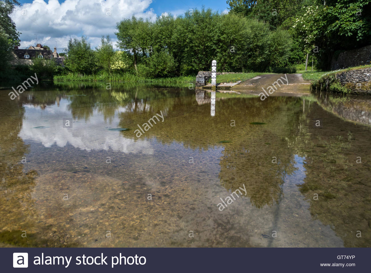 Shilton Oxfordshire High Resolution Stock Photography and Images - Alamy
