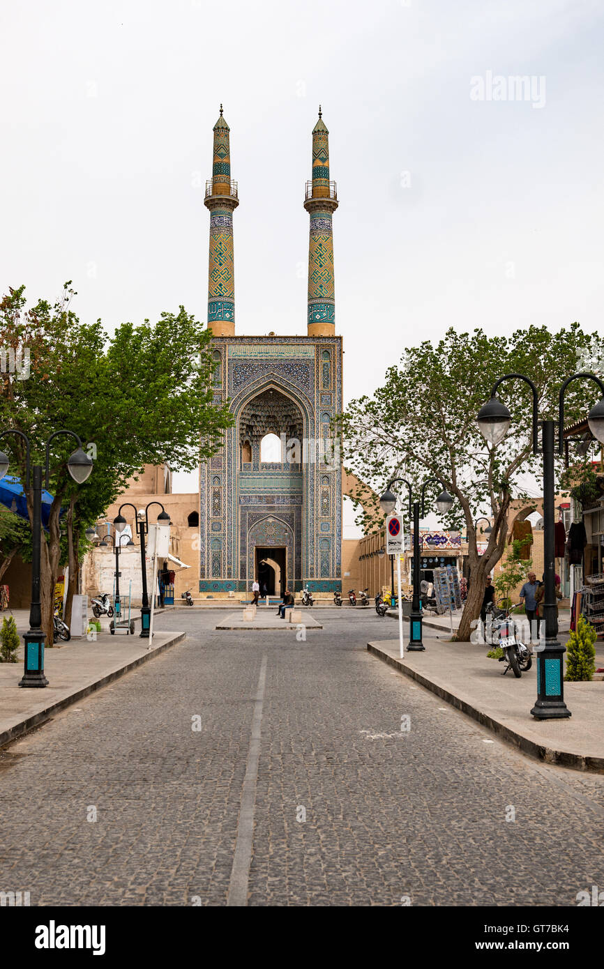 The Jāmeh Mosque of Yazd is the grand, congregational mosque of Yazd ...