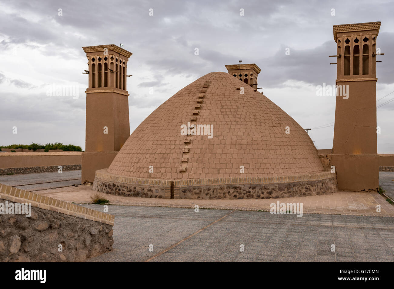 Yakhchal High Resolution Stock Photography and Images - Alamy