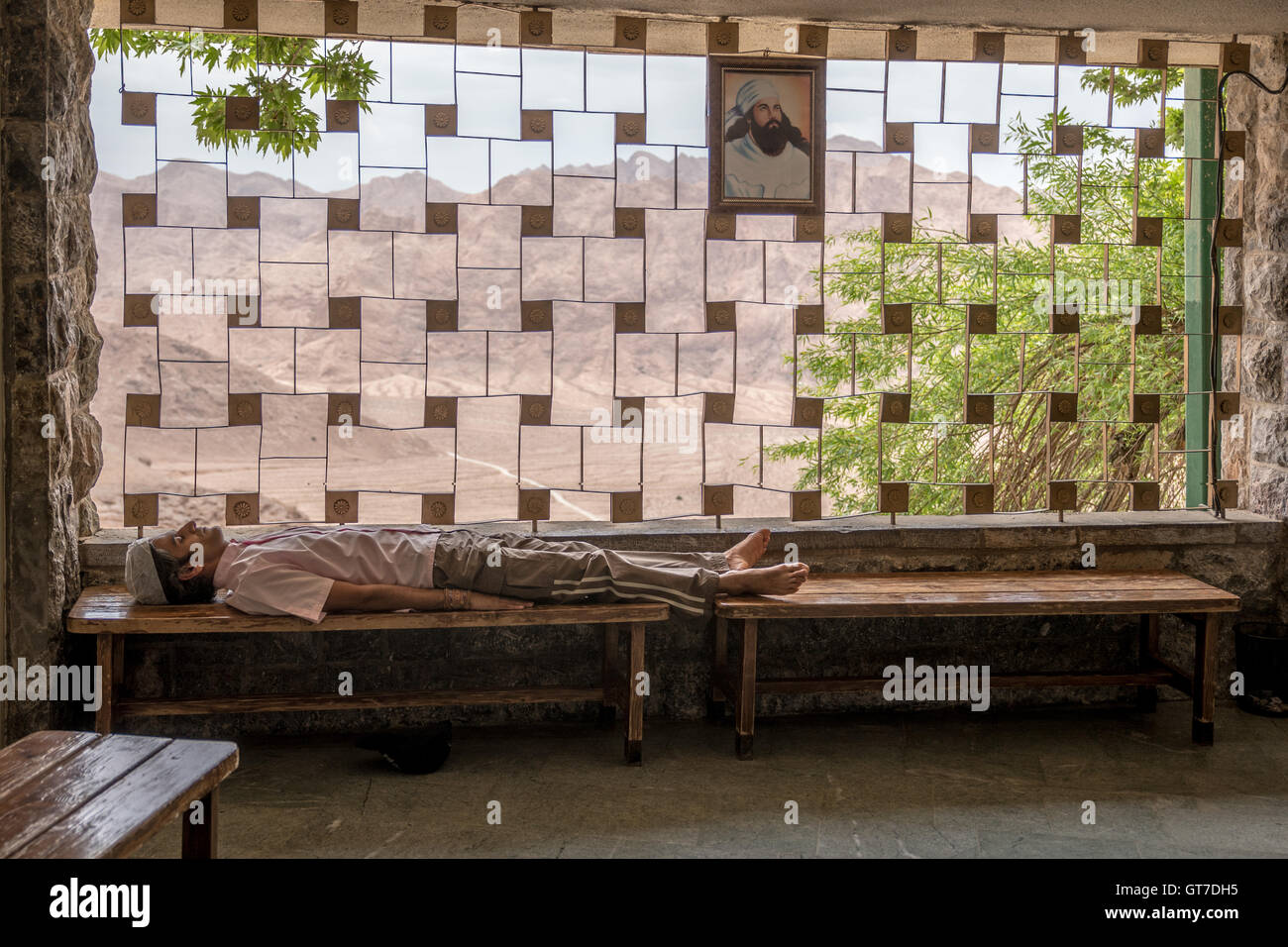 In Zoroastrian belief, Chak Chak is where Nikbanou, second daughter of ...