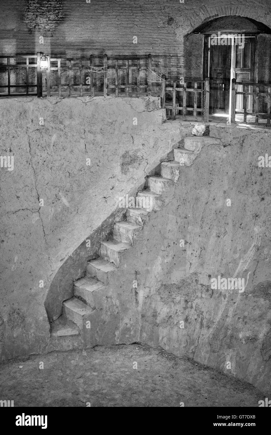 Yakhchal hi-res stock photography and images - Alamy