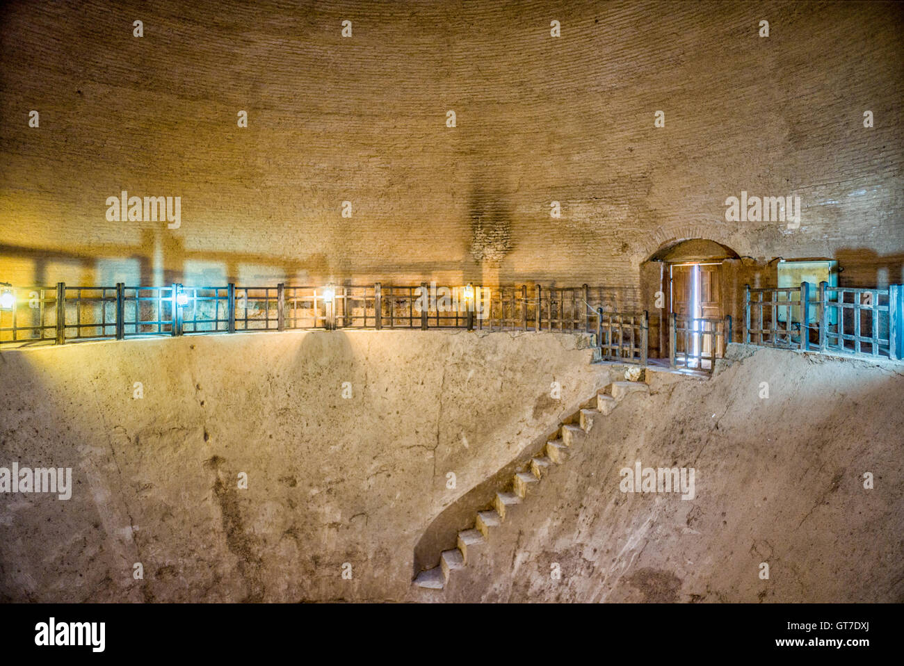 Yakhchal High Resolution Stock Photography and Images - Alamy