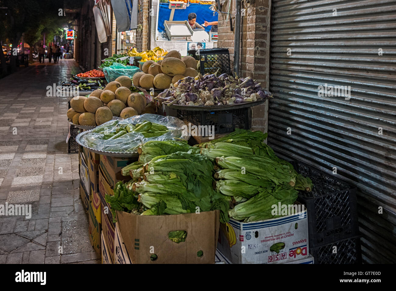 Shop selling fresh fruits and vegetables in Yazd, Iran, at night Stock ...