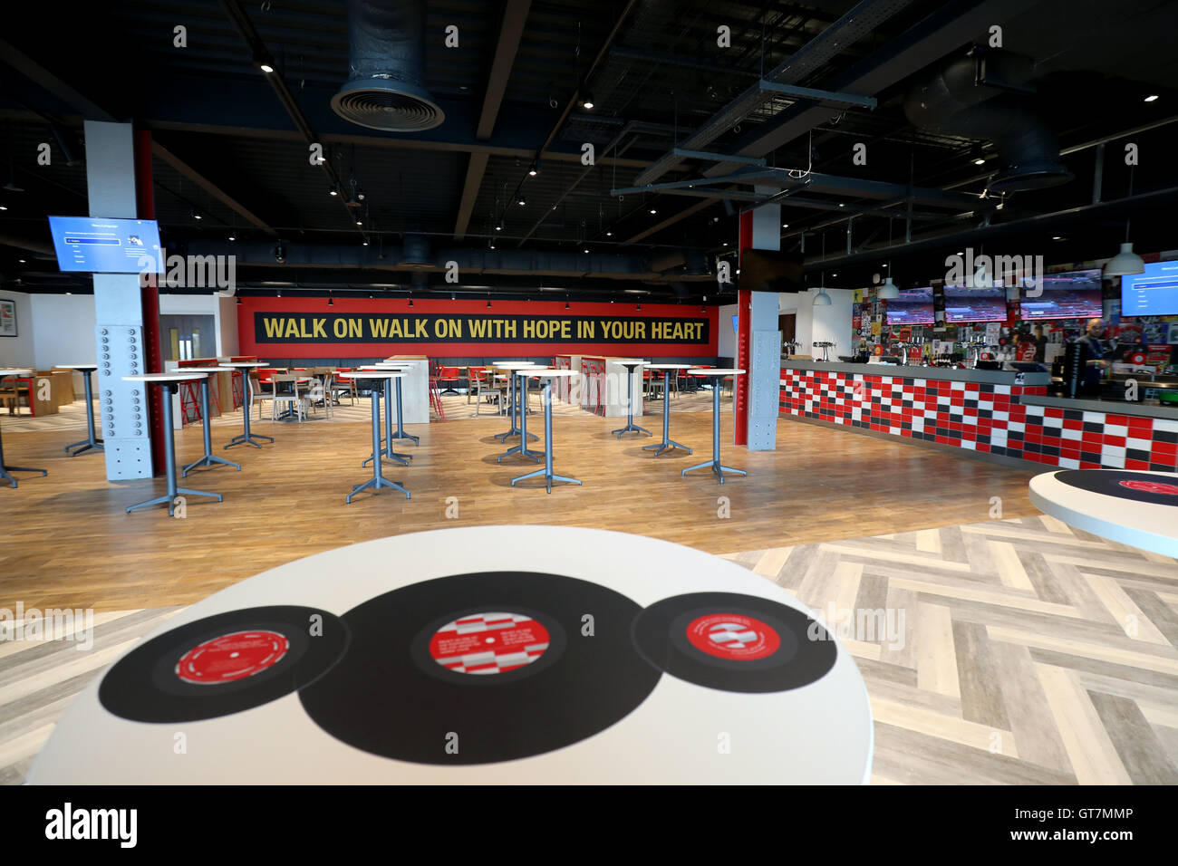 Refreshment area hi-res stock photography and images - Alamy