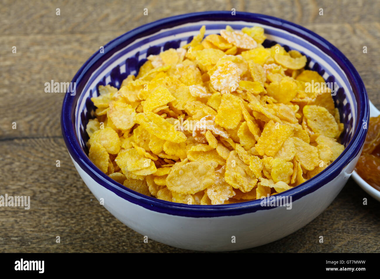 Corn flakes with raisin - dietary fitness breakfast Stock Photo - Alamy