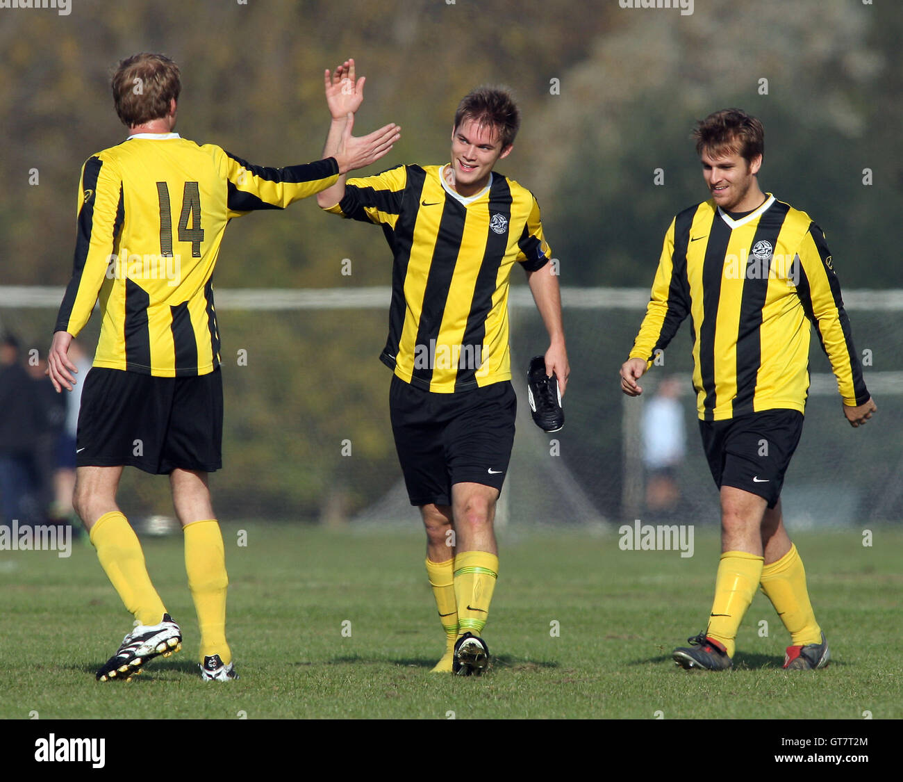 Hoxton Foxes vs Florist Arms - Hackney & Leyton League at South Marsh ...