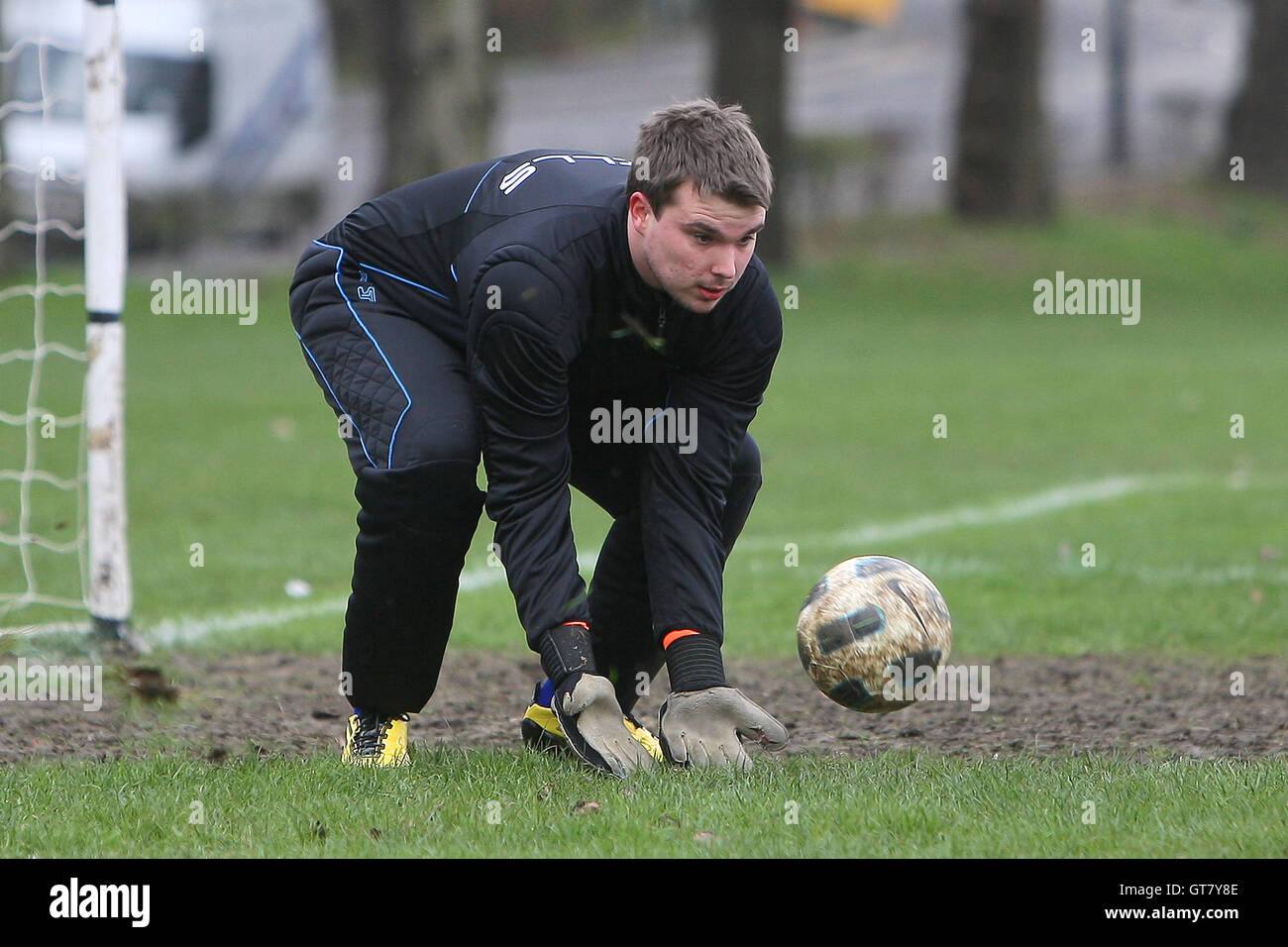 Warren Hackney (orange) vs Delta (dark blue) - Hackney & Leyton Sunday ...