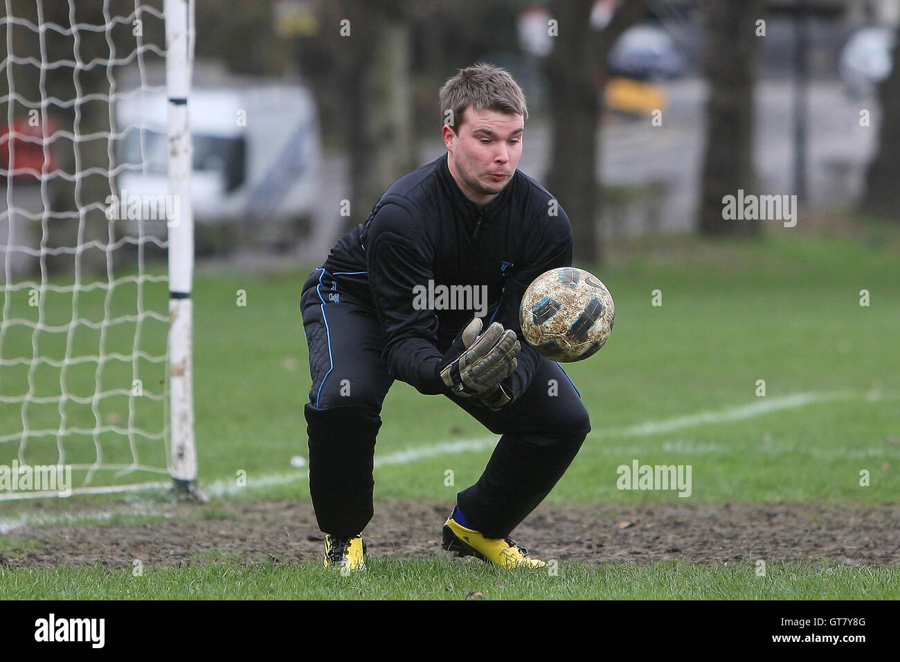 Warren Hackney (orange) vs Delta (dark blue) - Hackney & Leyton Sunday ...
