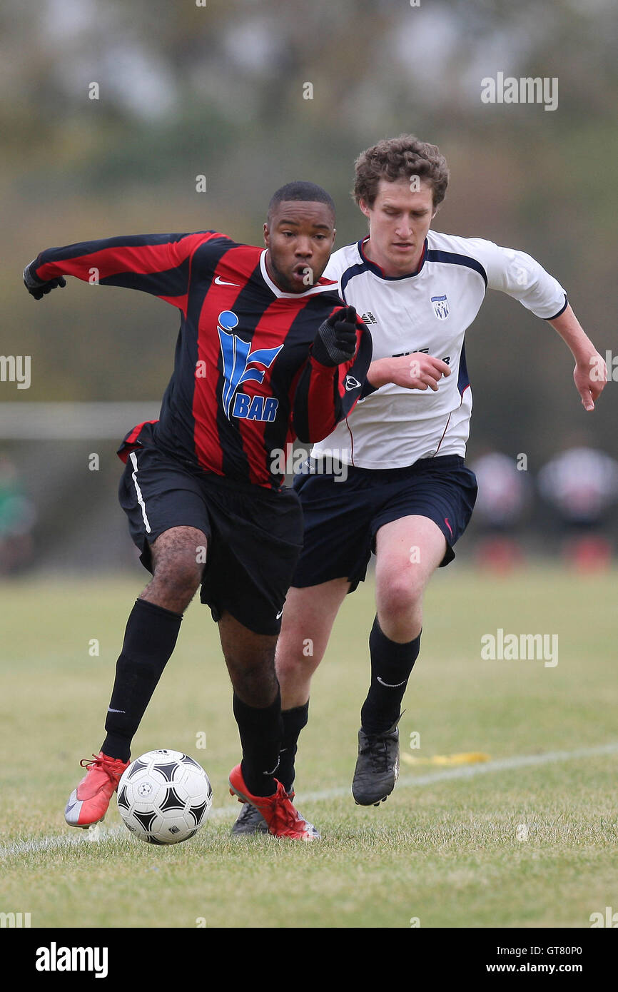 Wounded Knee (white) vs Lapton (red/black) - Hackney & Leyton Sunday ...