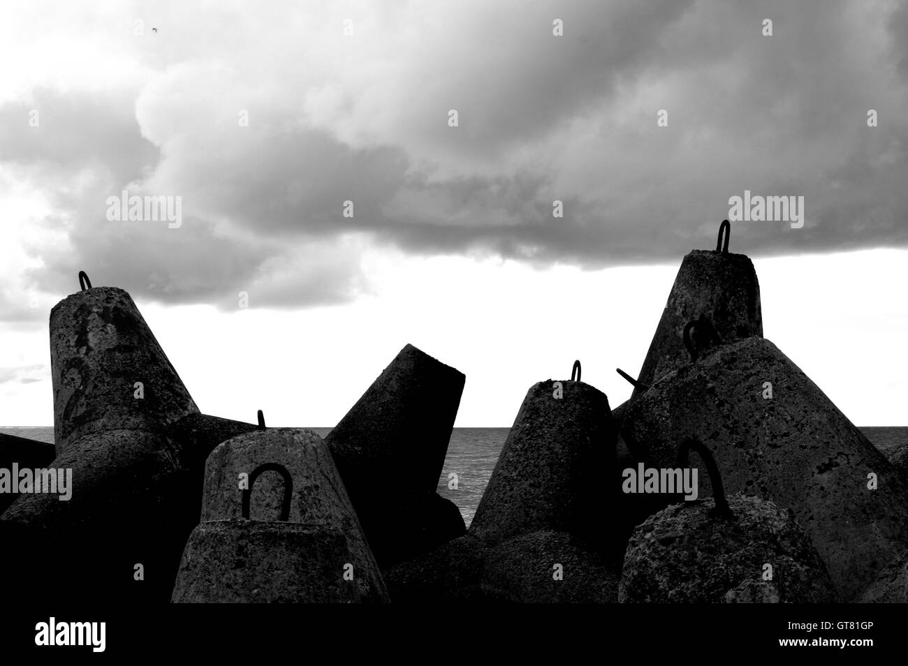 Mole, Jetty, Breakwater, Bulwark, Pier, Quay, Dam, Silhouettes Stock ...