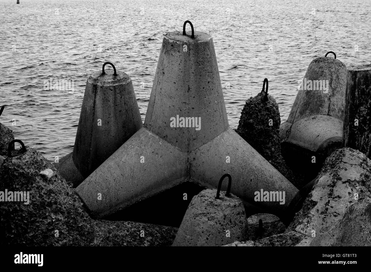 Mole, Jetty, Breakwater, Bulwark, Pier, Quay, Dam, Silhouettes Stock ...