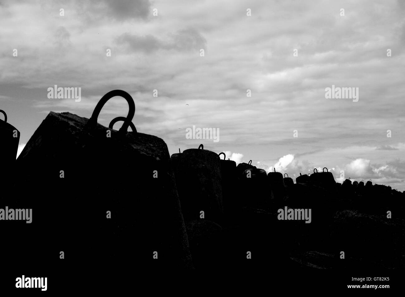 Mole, Jetty, Breakwater, Bulwark, Pier, Quay, Dam, Silhouettes Stock ...