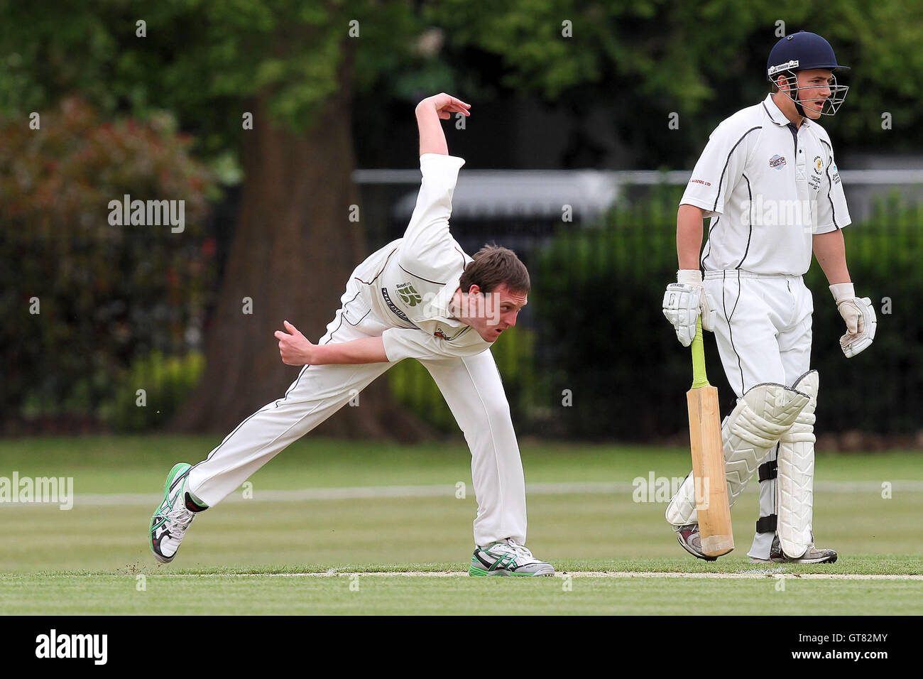 Gareth Fisher of Colchester in bowling action - Colchester & East Essex ...