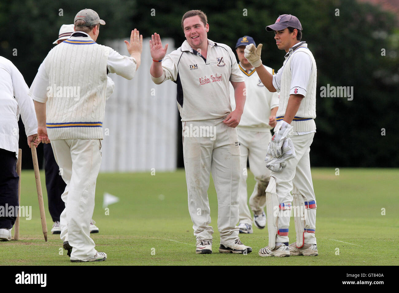 Upminster bowler Alan Ison claims his second wicket - Gidea Park ...