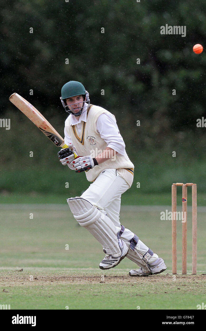 Chris Collier in batting action for Gidea Park - Gidea Park & Romford ...