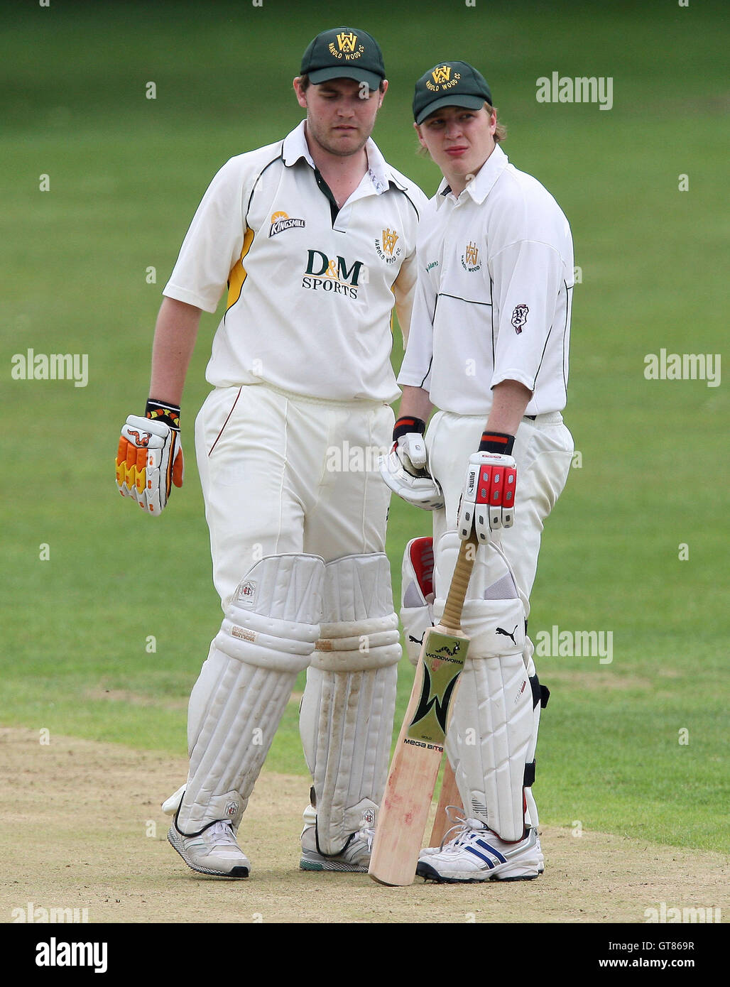 Richard Brabner (L) and Craig Sampson of Harold Wood talk tactics ...