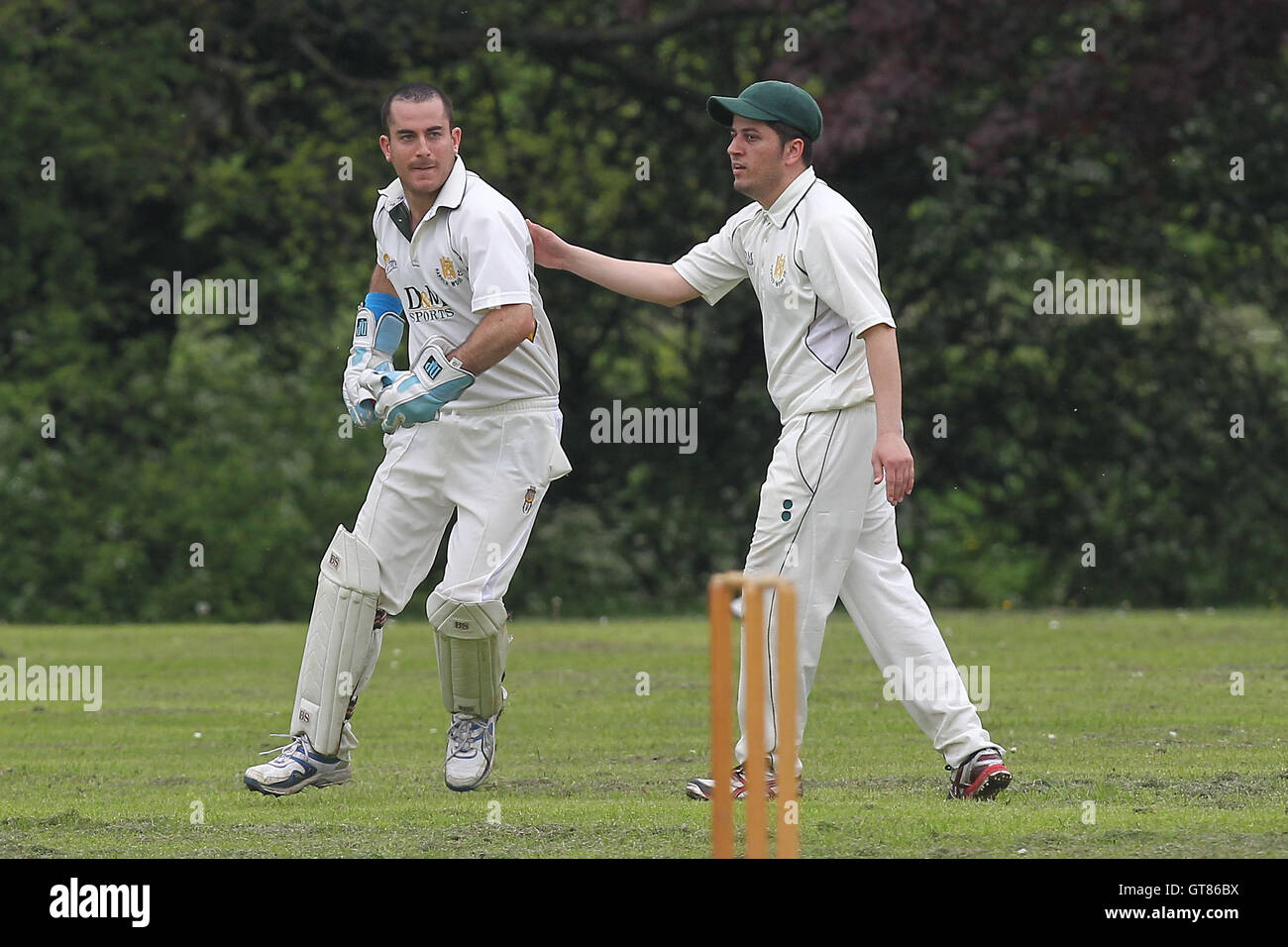 Harold Wood players celebrate the wicket of G Bull - Harold Wood CC vs ...