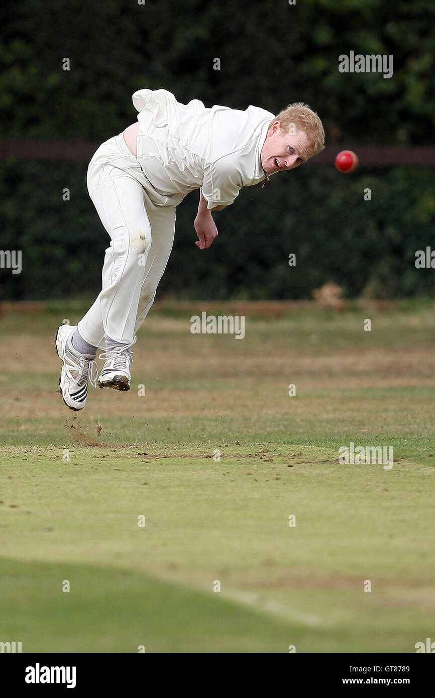 M Richardson in bowling action for Havering - Havering-atte-Bower CC vs ...