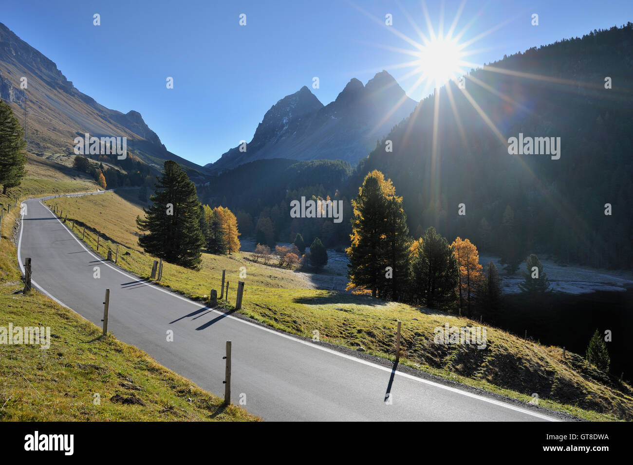 Albula pass hi-res stock photography and images - Alamy
