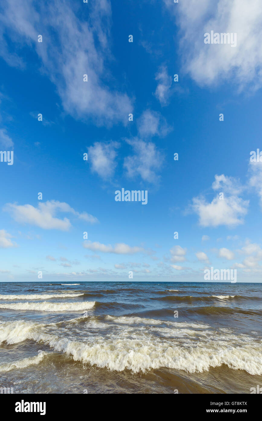 Tourism waves splash sound hi-res stock photography and images - Alamy