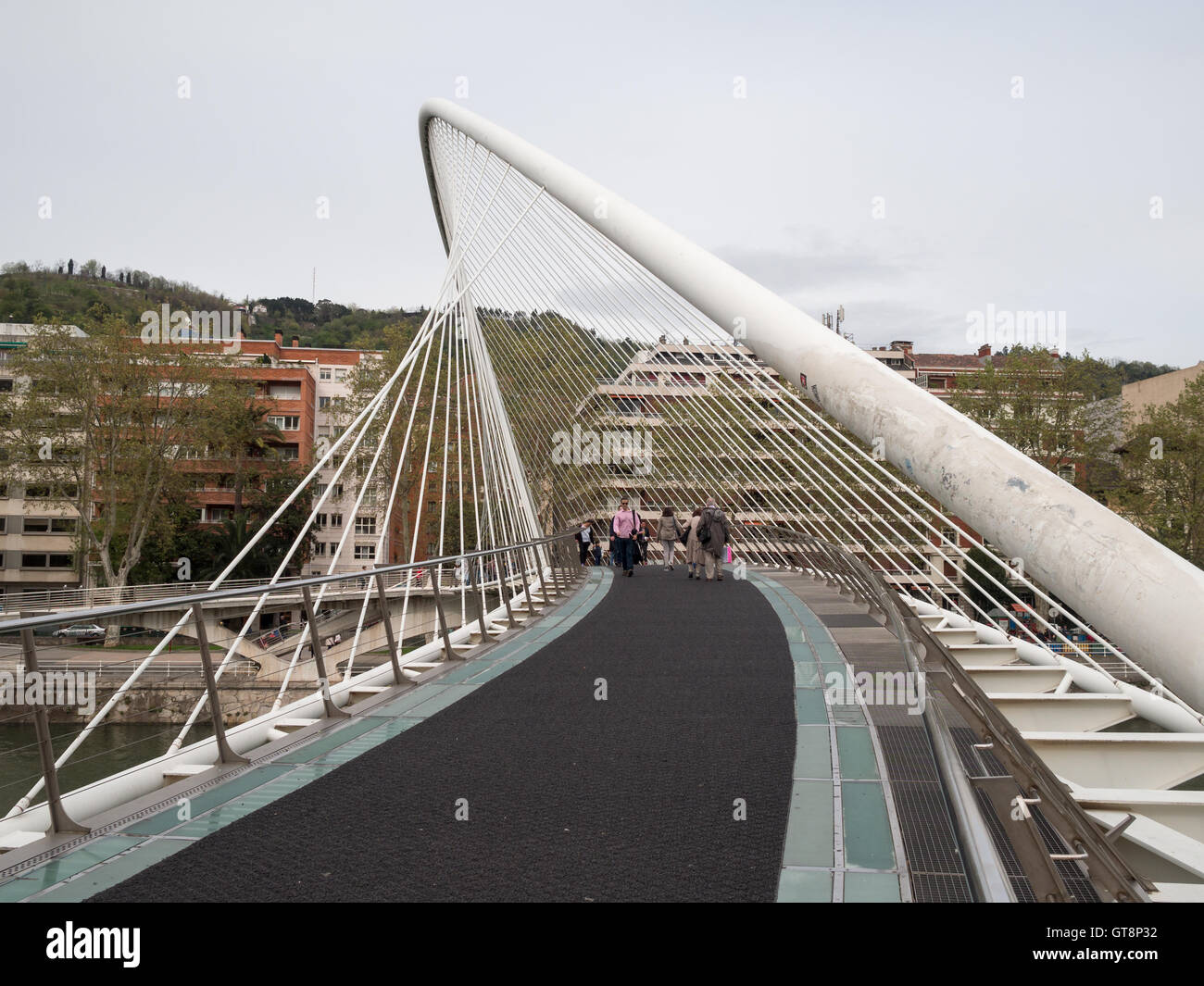 Zubizuri pedestrian bridge, Bilbao Stock Photo - Alamy