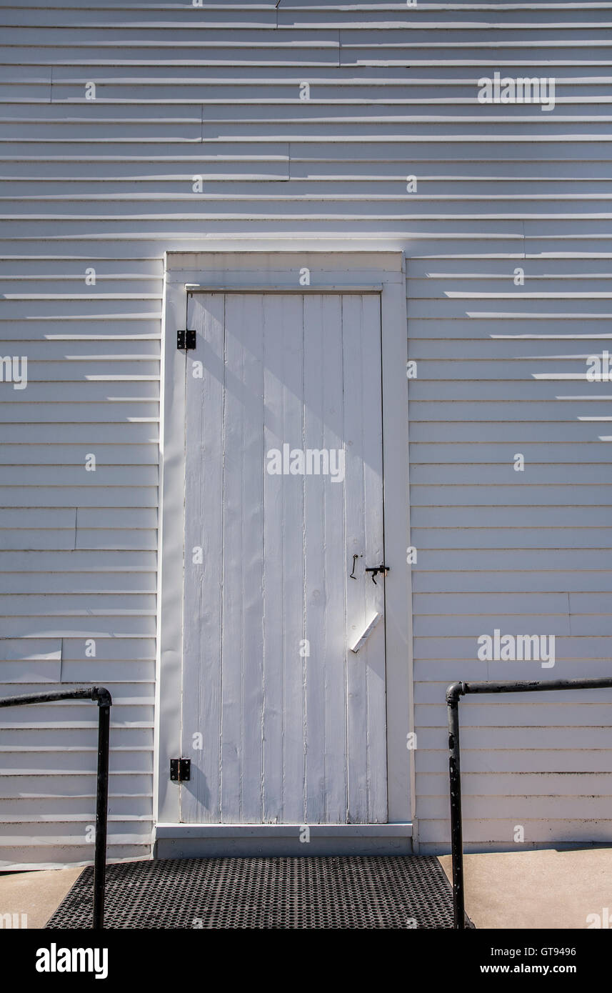 Amish meetinghouse vintage white exterior front door in Lancaster ...
