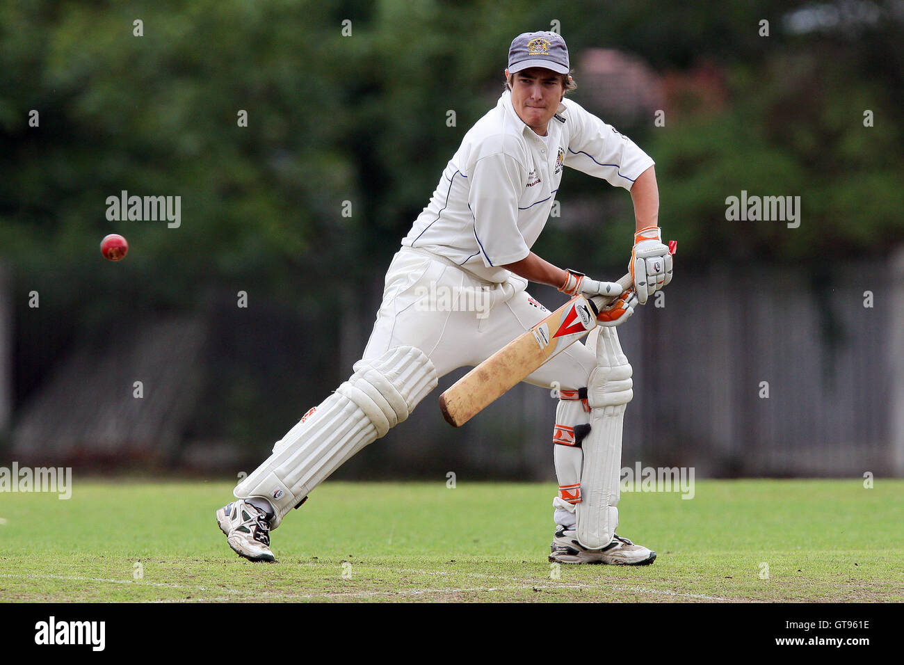 Danny Clements in batting action for Hornchurch Athletic - Hornchurch ...