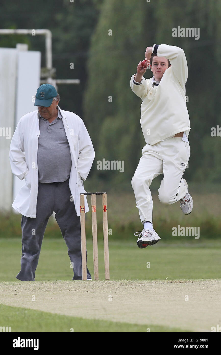 M Roe in bowling action for Havering - Navestock Ardleigh Green CC vs ...