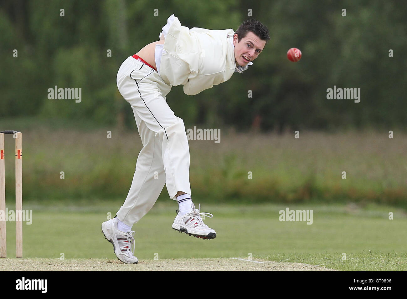 M Roe in bowling action for Havering - Navestock Ardleigh Green CC vs ...