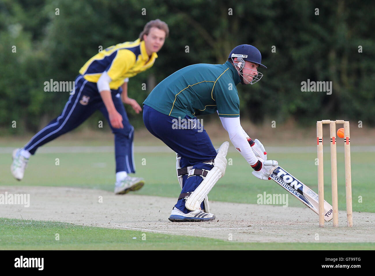 Upminster CC (yellow) vs Chelmsford CC - Essex Cricket League Dukes T20 ...