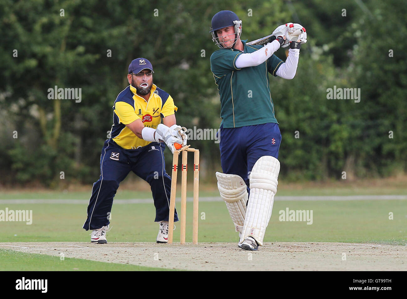 Upminster CC (yellow) vs Chelmsford CC - Essex Cricket League Dukes T20 ...