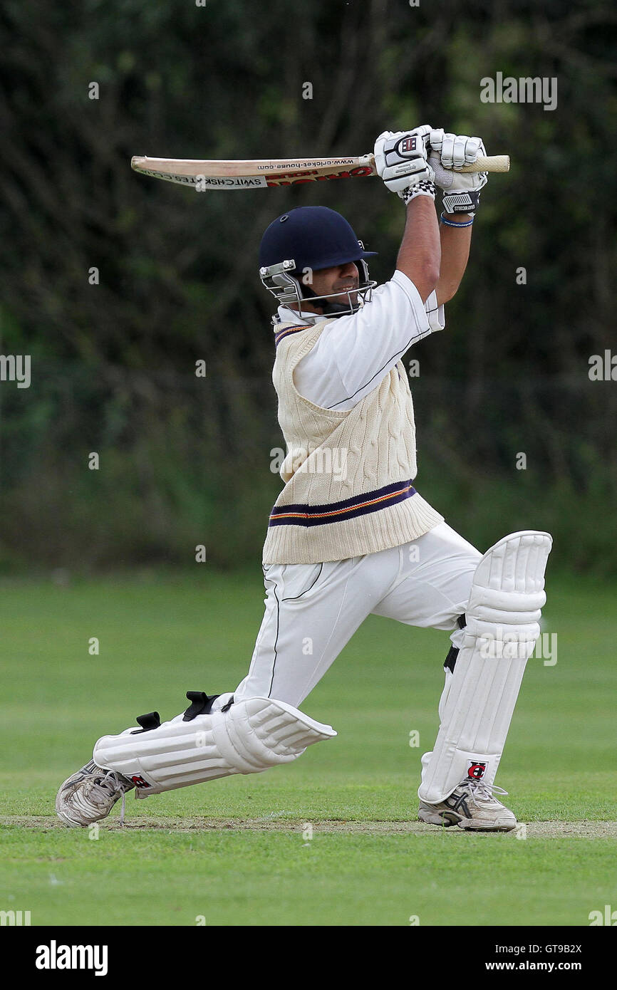 Adnan Akram in batting action for Wanstead - South Woodford CC ...