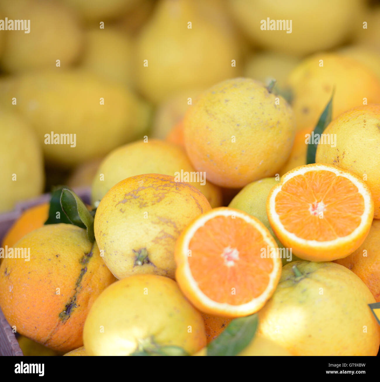 Ripe oranges sale hi-res stock photography and images - Alamy