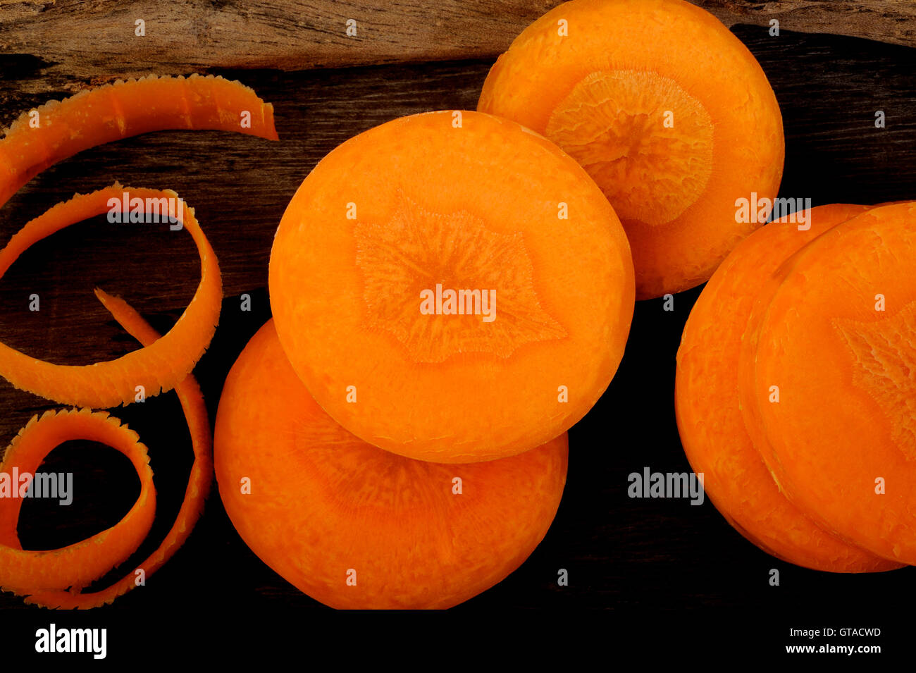 Fresh sliced carrots Stock Photo - Alamy Fresh sliced carrots Stock Photo - Alamy