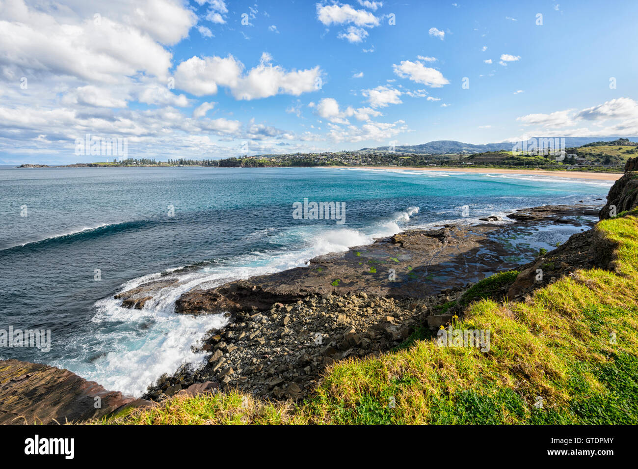 Scenic view of Bombo Beach and the picturesque Illawarra Coastline ...