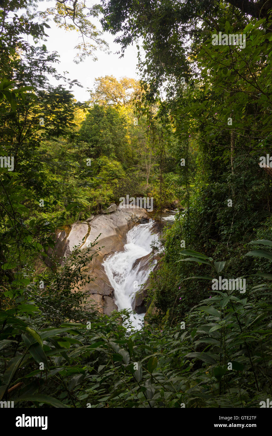 Mutarazi falls hi-res stock photography and images - Alamy