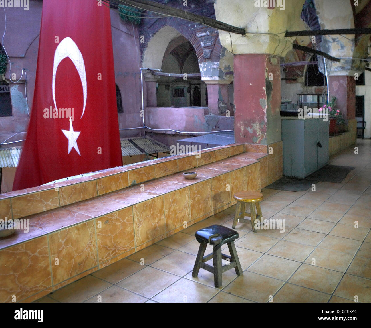 Turkey flag market hi-res stock photography and images - Alamy