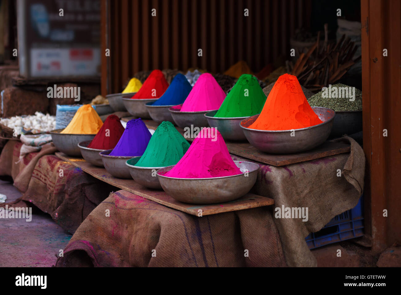 Indian paint hi-res stock photography and images - Alamy