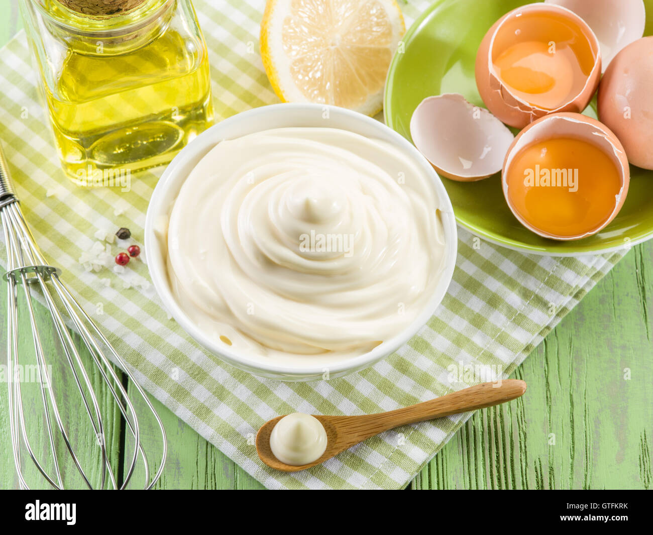 Natural mayonnaise ingredients and the sauce itself Stock Photo - Alamy