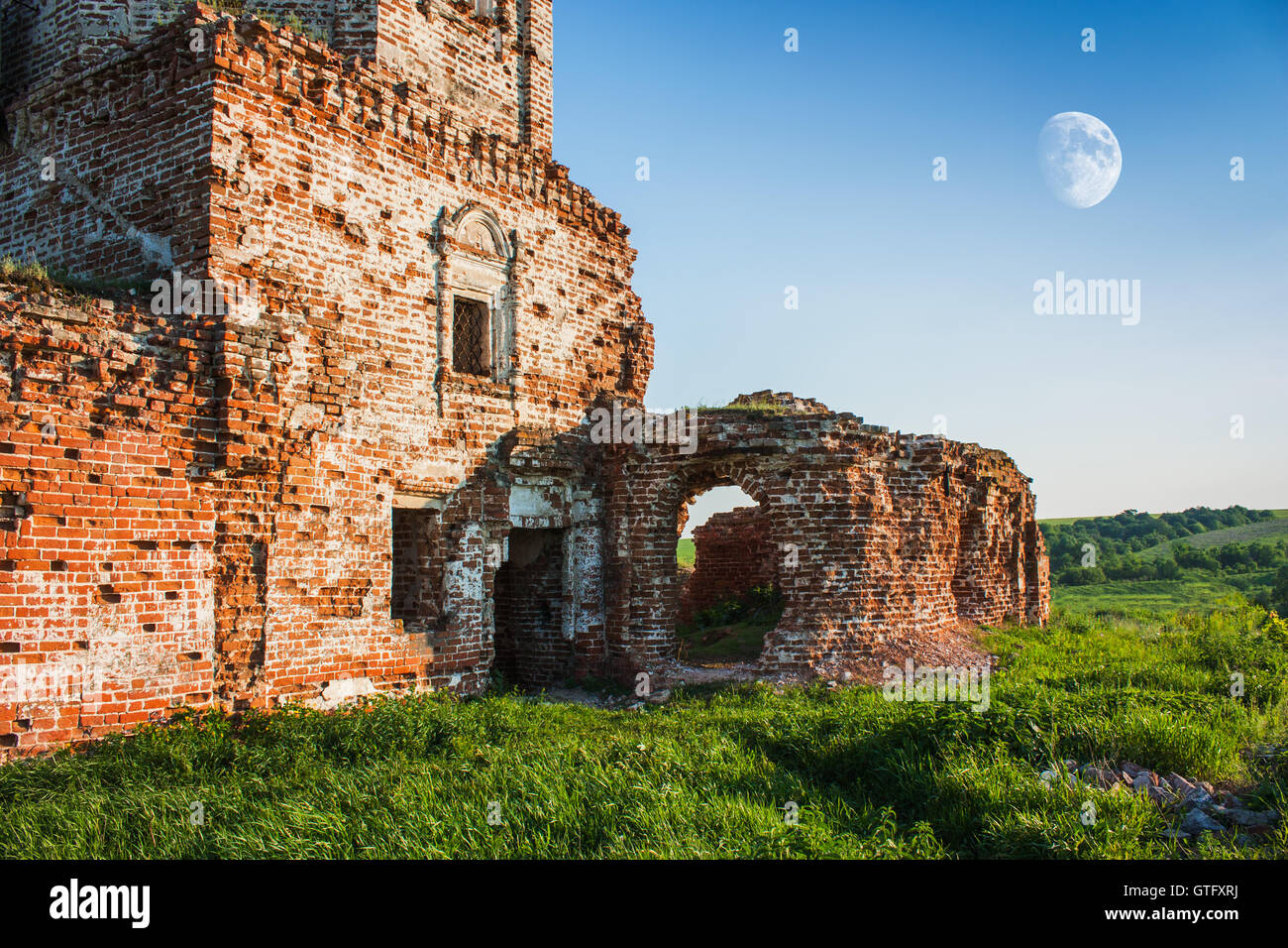 ruined ancient church Stock Photo - Alamy