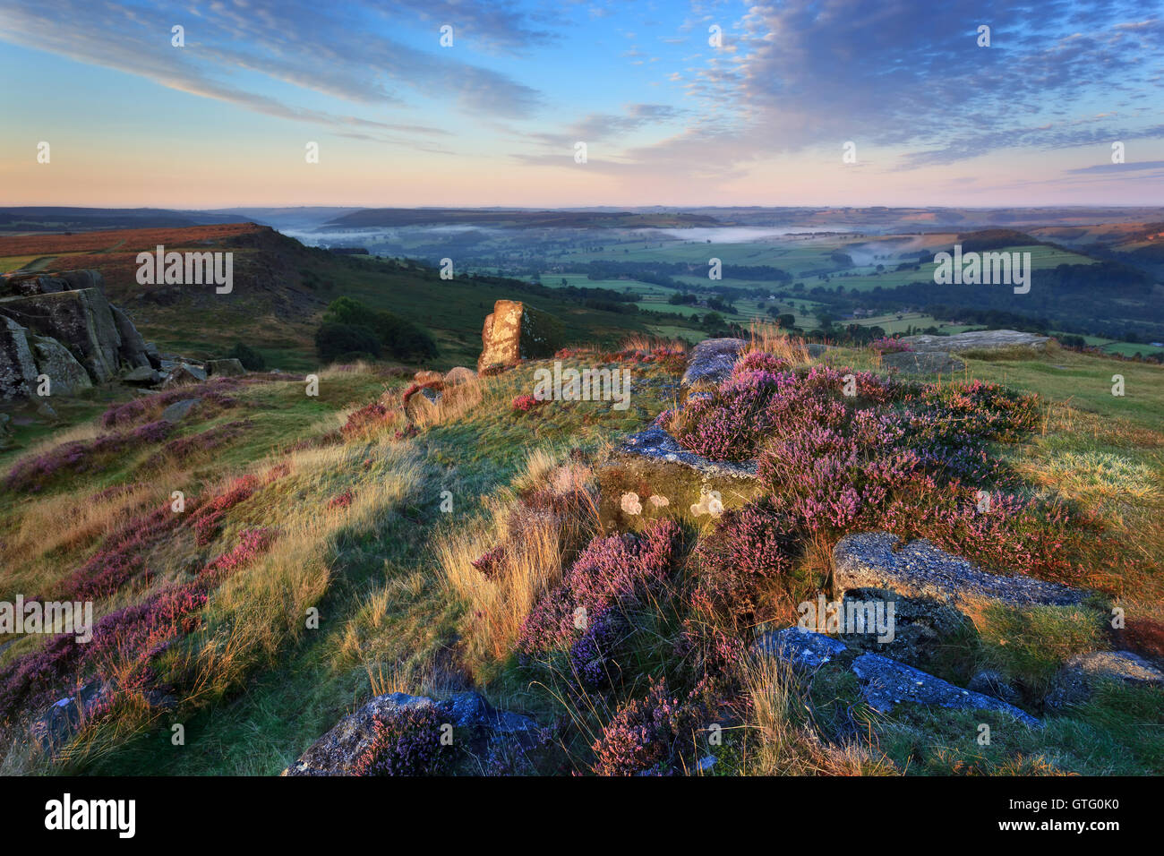 Curbar Edge in the Peak District Stock Photo - Alamy