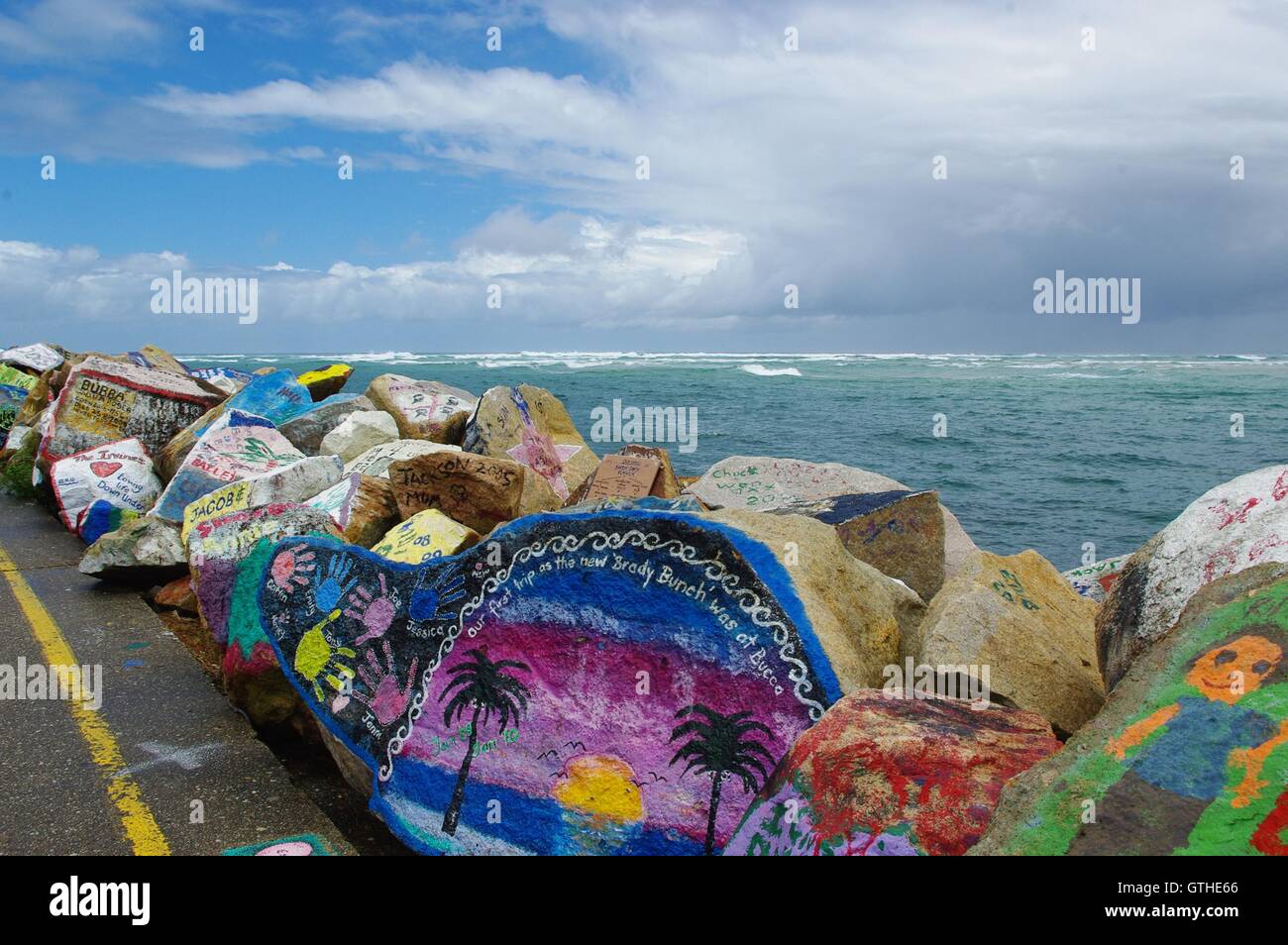 Sea water and rocks hi-res stock photography and images - Alamy