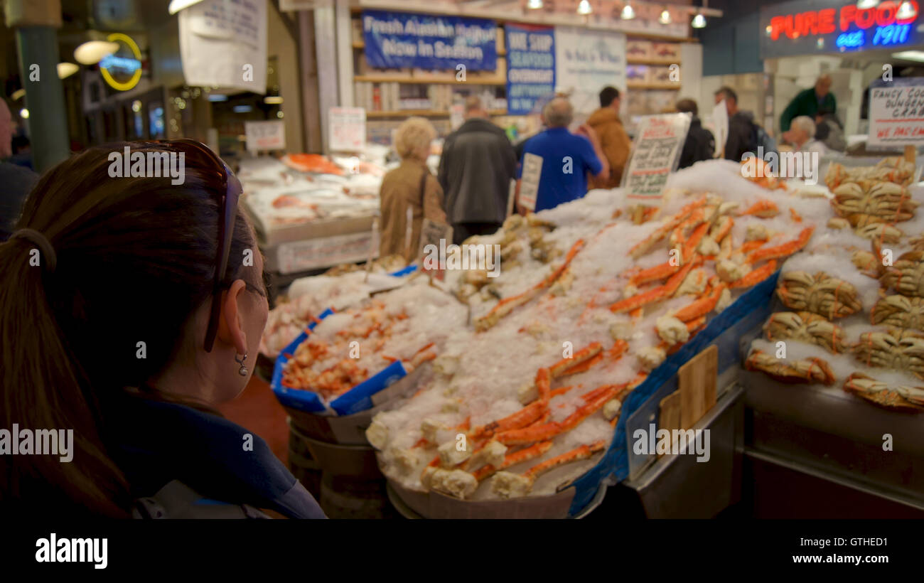 SEATTLE WASHINGTON USA - October 2014 - Fresh seafood display at Pike ...