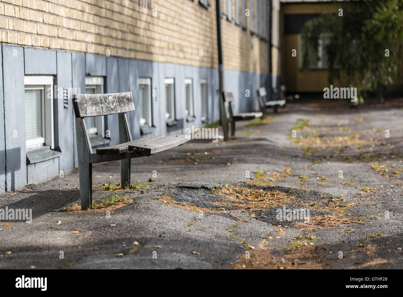Run down school building hi-res stock photography and images - Alamy