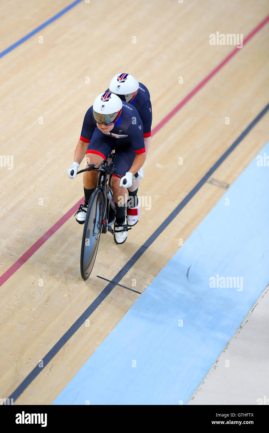 Great Britain's Sophie Thornhill and Helen Scott compete in the Women's ...