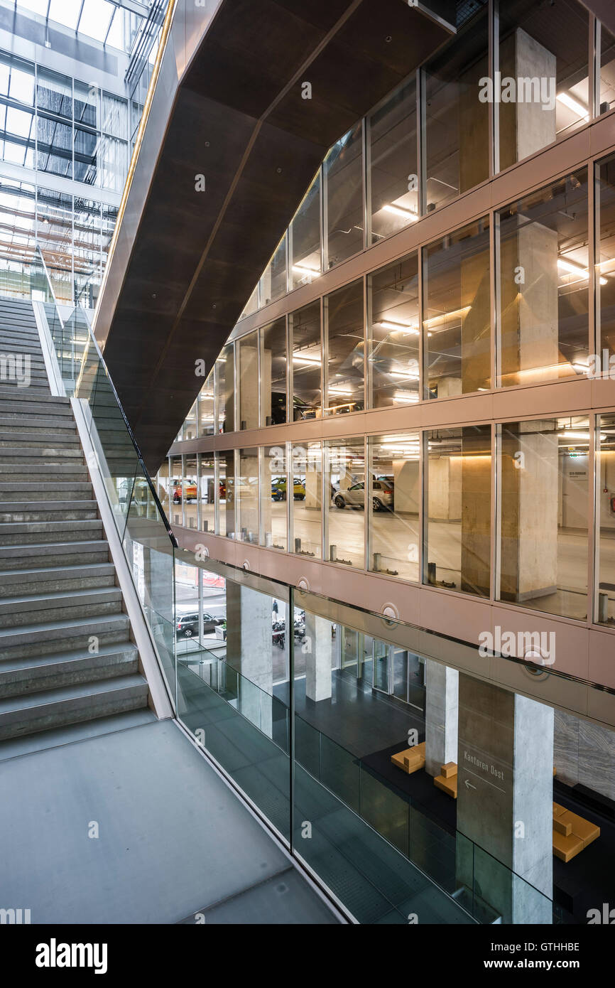 Overlapping floors hi-res stock photography and images - Alamy