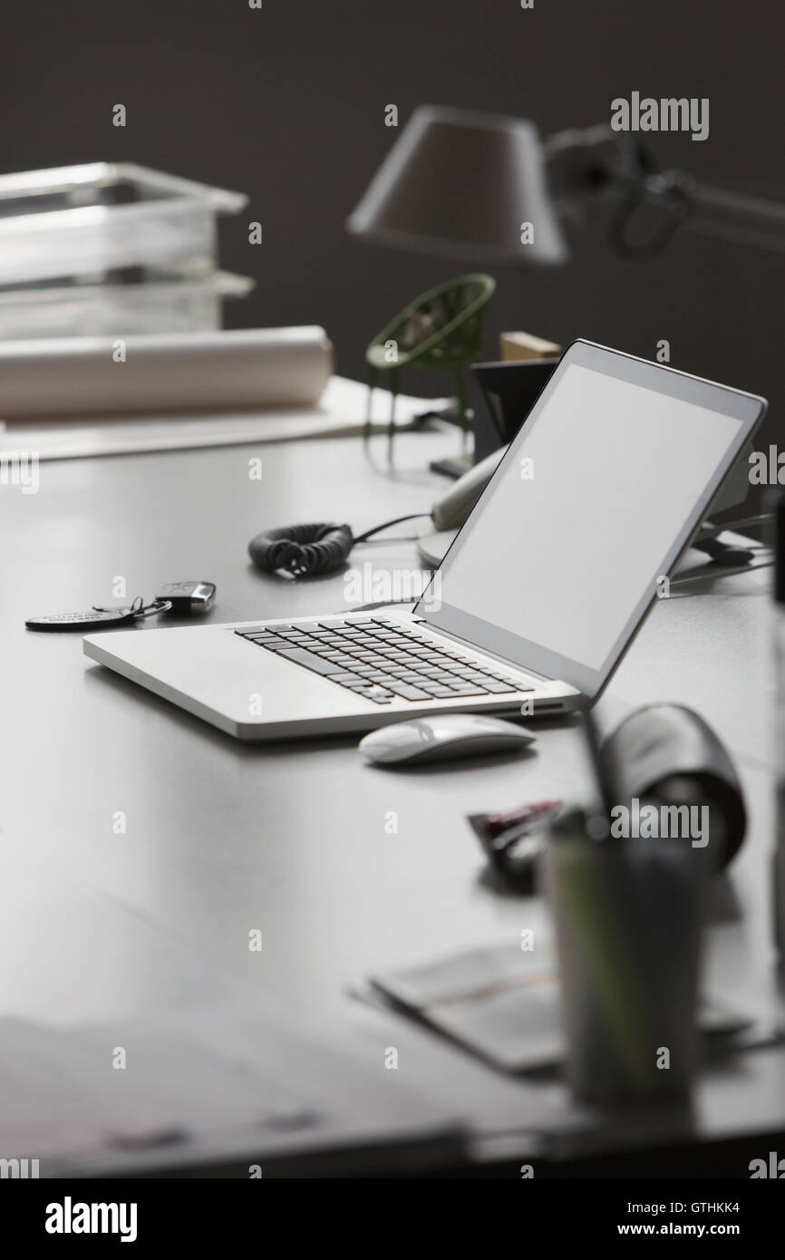 Key of office hi-res stock photography and images - Alamy