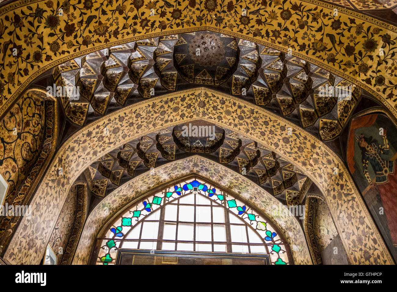 The Pars Museum is a museum in Shiraz, Fars Province, southern Iran and ...