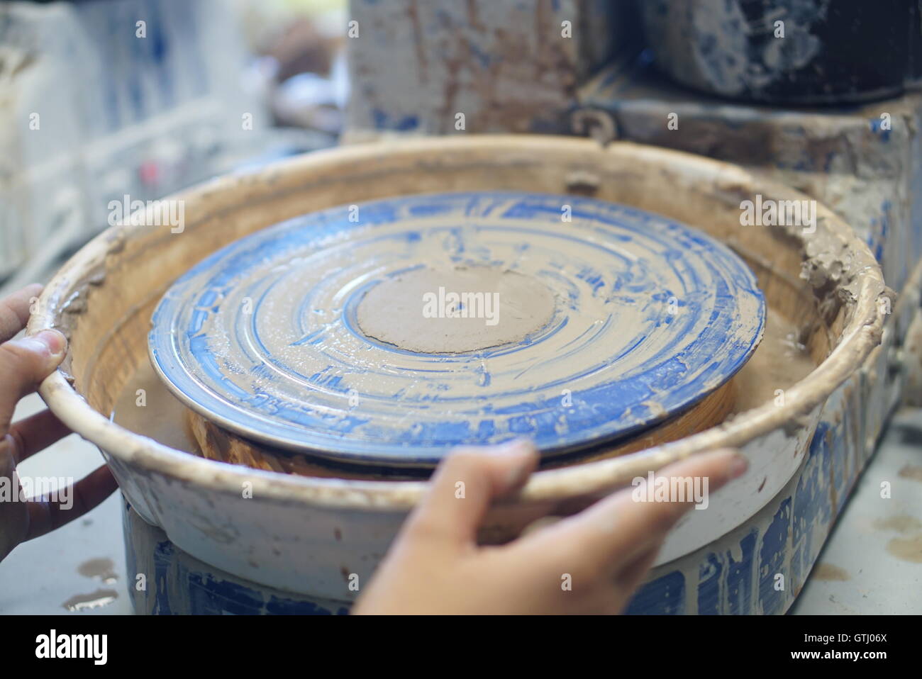 Pottery wheel hands hi-res stock photography and images - Alamy