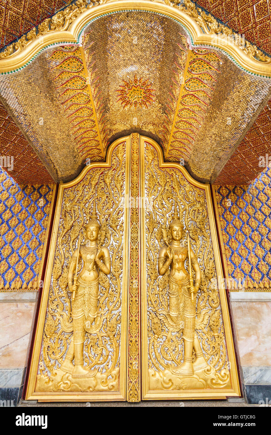 Deva Thai style Stock Photo - Alamy